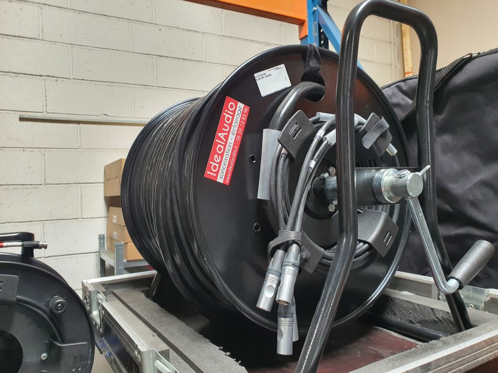 Câble Ethernet RJ45 cat 6 - enrouleur 65 Mètres 4xRJ45 - Ideal Audio